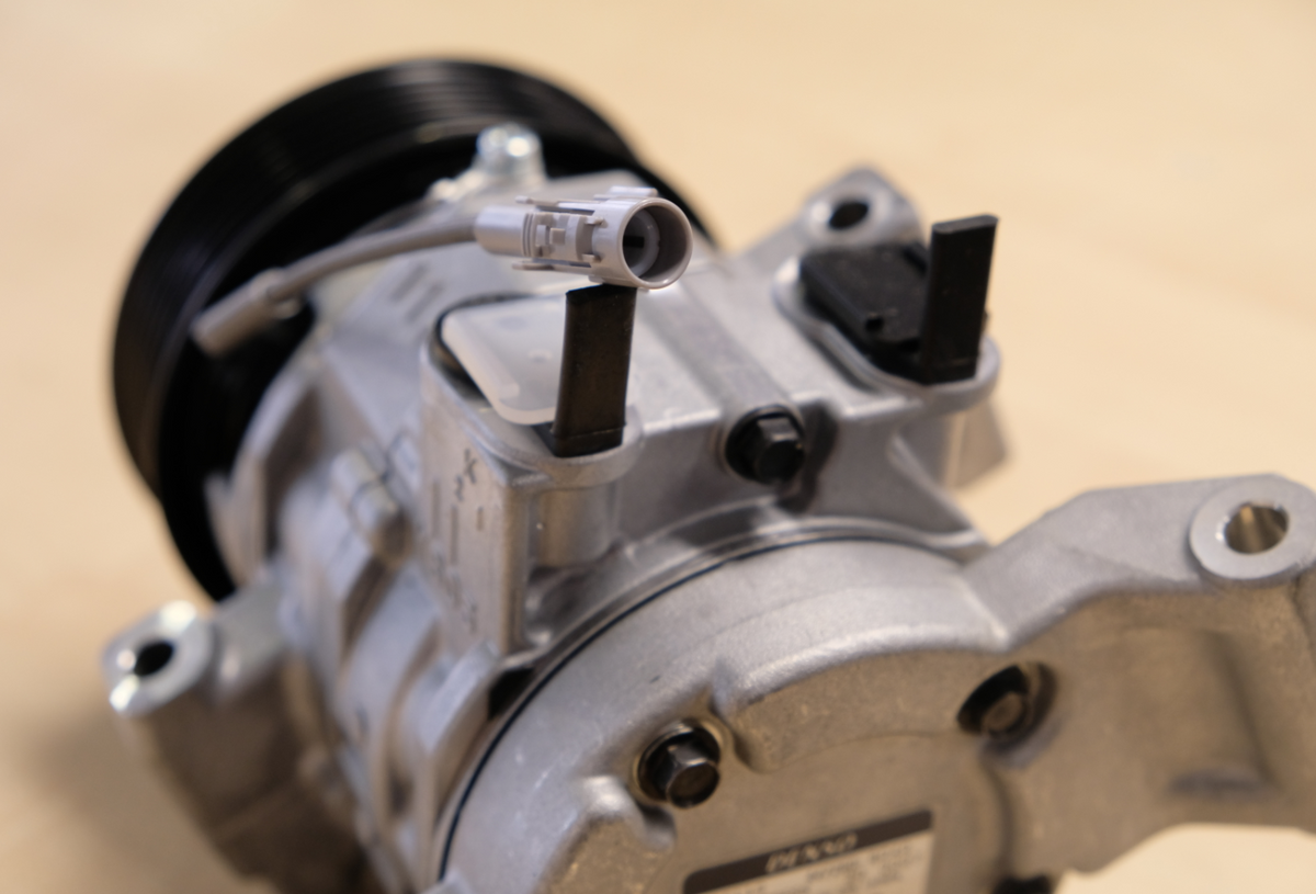 Genuine Toyota Hilux V6 4.0L AC Compressor – Jarvis Parts Toyota